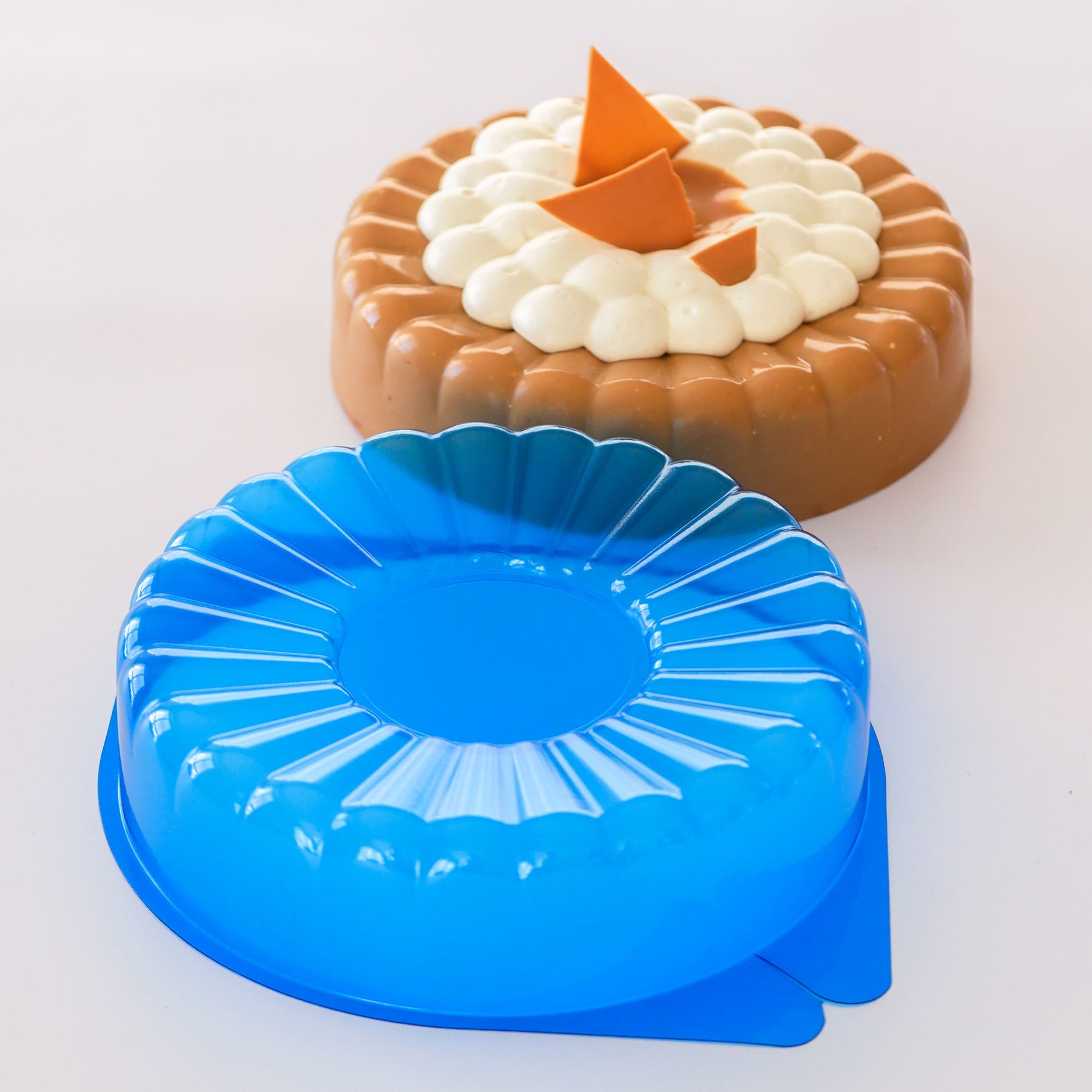 Flower-shaped mold to make an original dessert of 6/7 parts